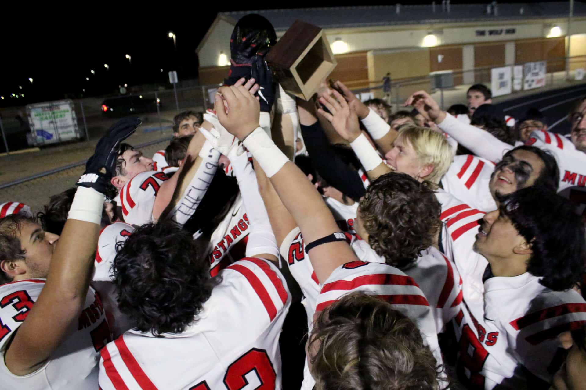 Shallowater outlasts Dalhart for big road win and District 1-3A ...
